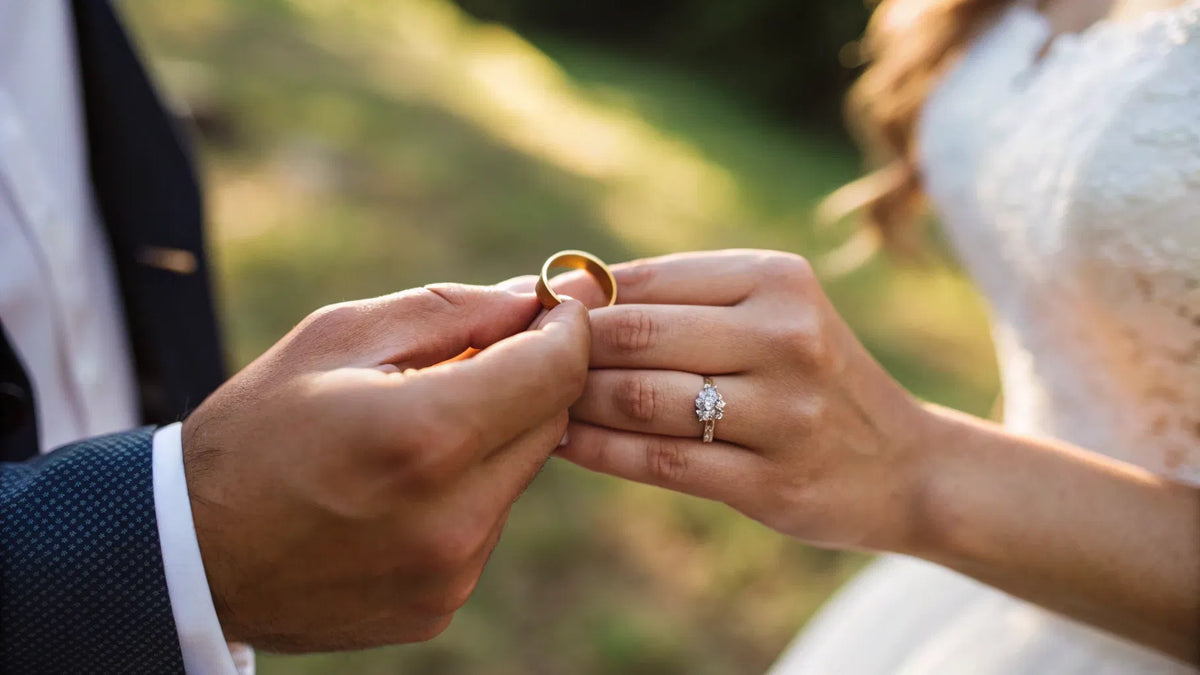Is It Bad Luck to Wear Your Parents' Wedding Ring | diamondsbyuk